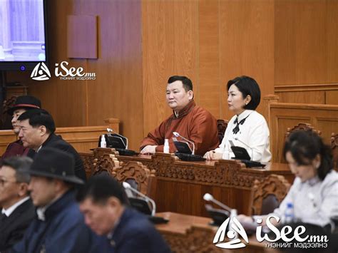 Зэвсэгт хүчний зэвсэг техникийг шинэчлэх бодлогыг батлах тухай хэлэцэж байгаа тул УИХ ын