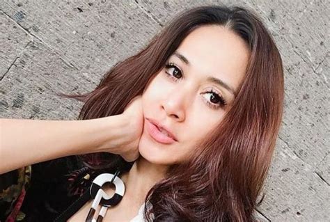 Hotmom Diah Permatasari Ungkap Rahasia Cantik Awet Muda Di Usia 51 Tahun