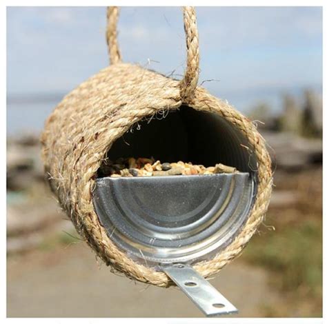 Related Post From Easy Ideas For Bird Feeders DIY