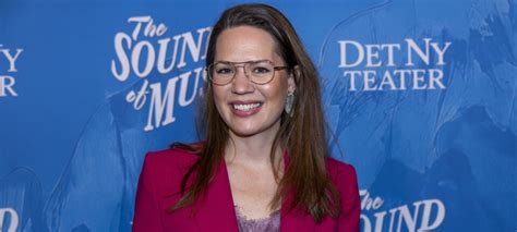 Sofie Stougaard Var Lige Blevet T Da Hun Mødte Sit Livs Kærlighed