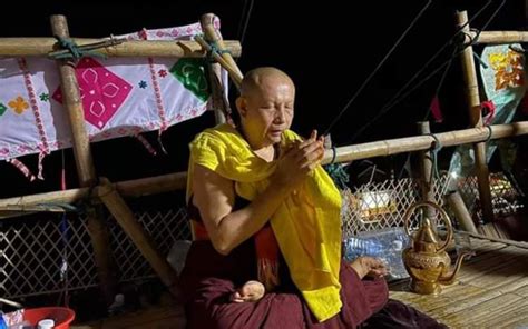 မိုင်းဖုန်းဆရာတော်ကြီး ဦးနှောက်ငှက်ဖျားရောဂါခံစားနေရတယ်လို့ သိရ Myanmarload