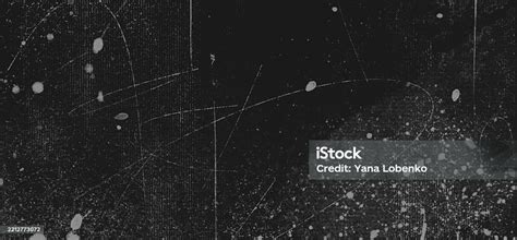 풍부한 질감의 배경은 흩어진 광점과 얇은 선이 있는 어두운 팔레트를 특징으로 하여 다양한 창의적인 프로젝트에 적합한 예술적이고 향수를 불러일으키는 분위기를 불러일으킵니다 0