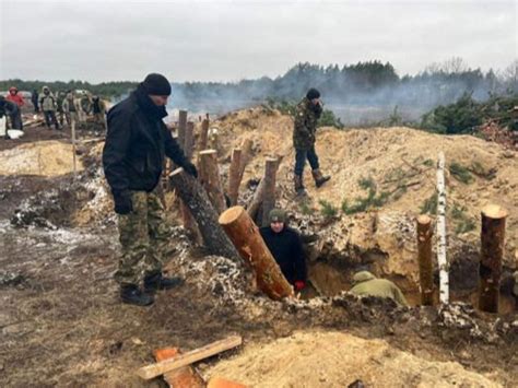 Украин улс цэргээ Беларусын хил рүү татаж хамгаалалт барьж эхэлсэн гэж мэдэгджээ Isee Mn