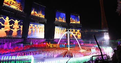 웅장한 모습 드러낸 광저우 아시안게임 성화대[포토엔]