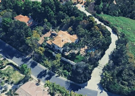 Queens Of The Stone Ages Troy Van Leeuwen Lists Woodland Hills Home For 4m Orange County