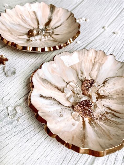 Подставка под украшения