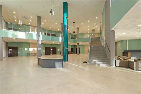 Центърът за върхови постижения в Пловдив сграда на годината уча в Пловдив