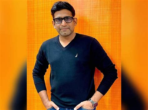 सर्व राजकीय नेते आपआपसात भांडत आहेत परंतु संदीप पाठकचं थेट वक्तव्य Marathi News