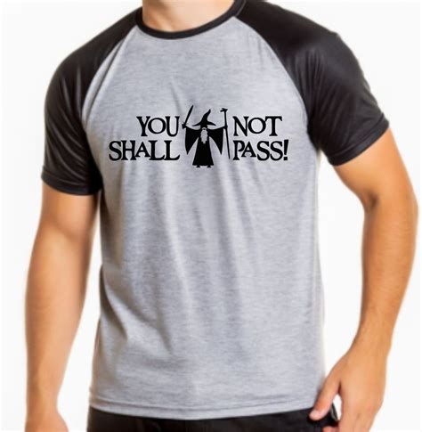 Camiseta Senhor Dos Anéis Gandalf You Shall Not Pass Elo7
