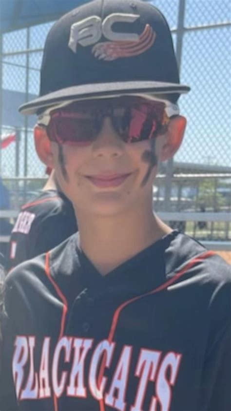 Hes Is Soooo Sweet I Just Cant Explain How Much He Makes Me Happy I