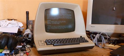 Having Fun With Dumb Terminals Hackaday