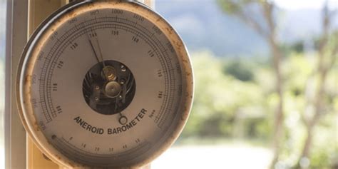 What Is An Aneroid Barometer How It Works And Its Uses