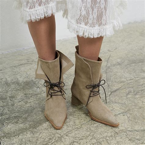 카라 튤립 부츠베이지 감도 깊은 취향 셀렉트샵 29cm