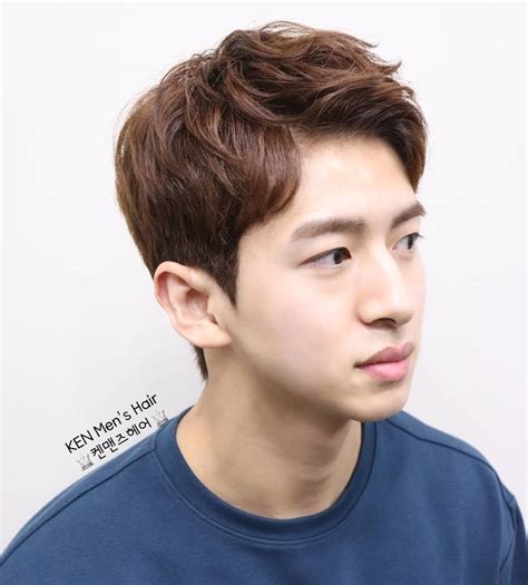 Instagram의 ★켄맨즈헤어★2019 남자 머리스타일 펌 전문님 🔱켄맨즈헤어🔱🔸️지아쌤🔸️의 밀크브라운 염색