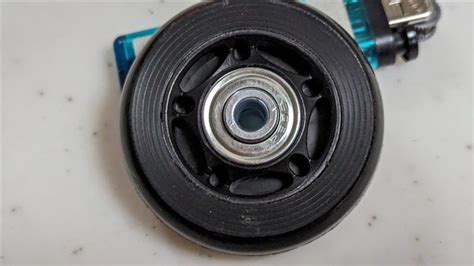 サムソナイト コスモライトsamsonite Cosmolite タイヤキャスター交換修理 ｜takufのブログ｜hidow みんカラ