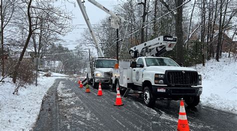 Eversource Responds To Damage And ﻿power Outages As Noreaster Moves