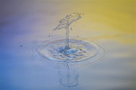 무료 이미지 하락 액체 하늘 웨이브 바람 얼음 반사 스프레이 푸른 똑똑 떨어지는 물방울 소리 물 특징 매크로 사진 주입하다 대기 현상 지구의