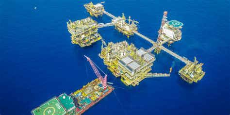 Integrating Tracer Analysis Into Reservoir Simulation For Enhanced Oil