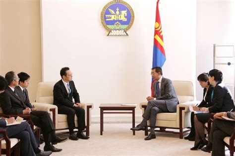 Японтой стратегийн түншлэлийг бэхжүүлнэ гэв