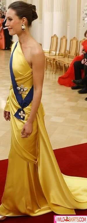 Sanna Marin Finnish Prime Minister Sannamarin Nude Instagram Leaked Photo