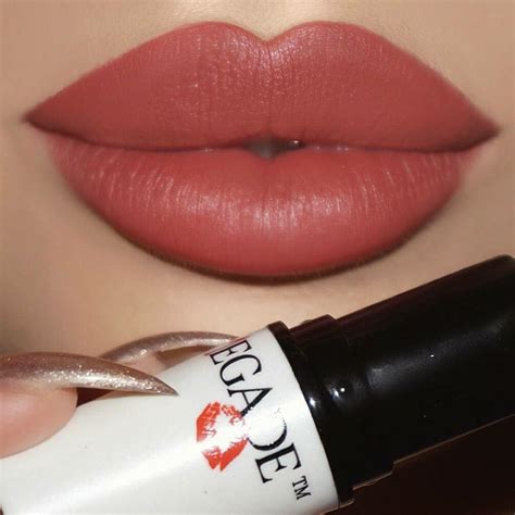 Beautique Амралтын өдрийн мэнд Үнэхээр гоё уруулын Facebook