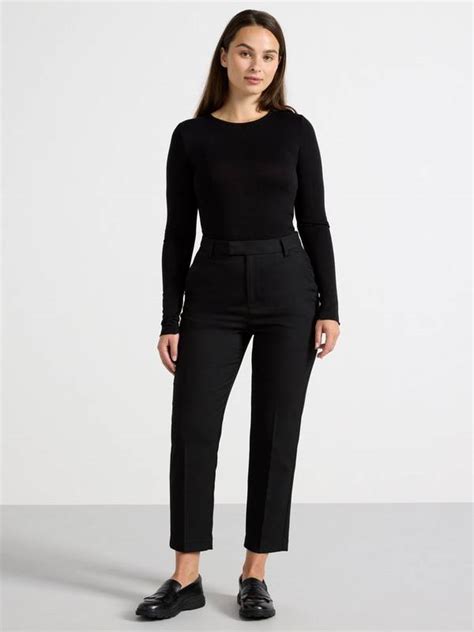 Womens Slacks And Chinos Cropped Trousers Lindex
