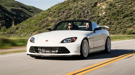 Honda S2000 รถสปอร์ตเปิดประทุนคลาสสิก ขับสนุก เหนือกาลเวลา