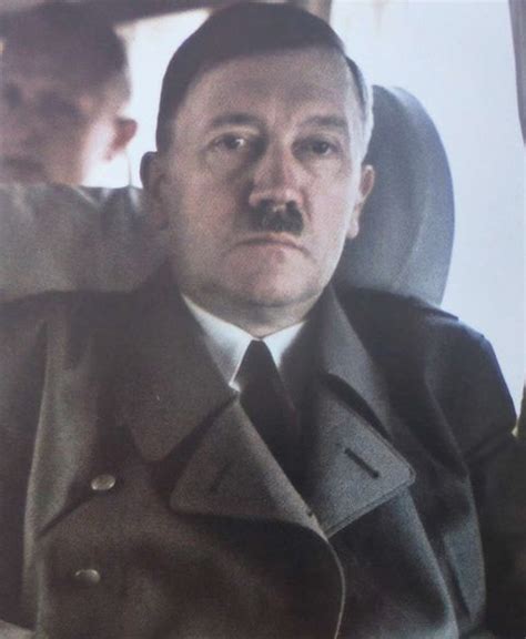 Во сколько лет умер Адольф Гитлер Какой был знак зодиака