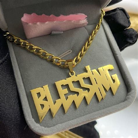 Customized Sharp Font Name Pendant Helloice Customized Sharp Font Name Pendant Helloice