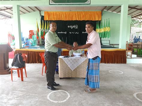 ဝါးခယ်မမြို့နယ်၌ မြစ်ကမ်းပါးပြိုကျမှုကြောင့် ဘေးလွတ်ရာသို့ ရွှေ့ပြောင်းခဲ့သော မိသားစုဝင်များအား