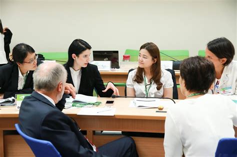 國家文官學院 「2016國際人力資源發展研習班」歷經8天的精采課程圓滿落幕，學習內容包括團體座談會、國際研討會、公