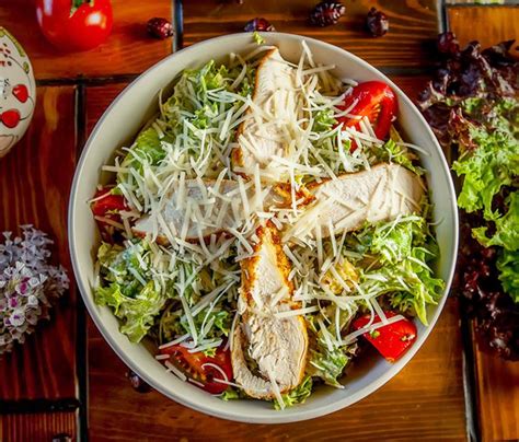 Կեսար աղցան Մասուր Ռեստորան