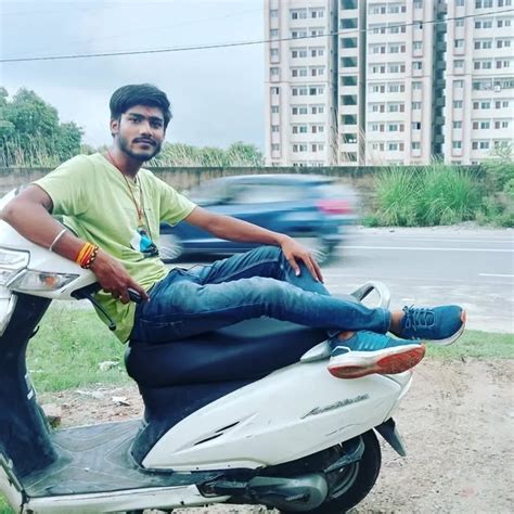 यश पंडित yash pandit 0677 on threads