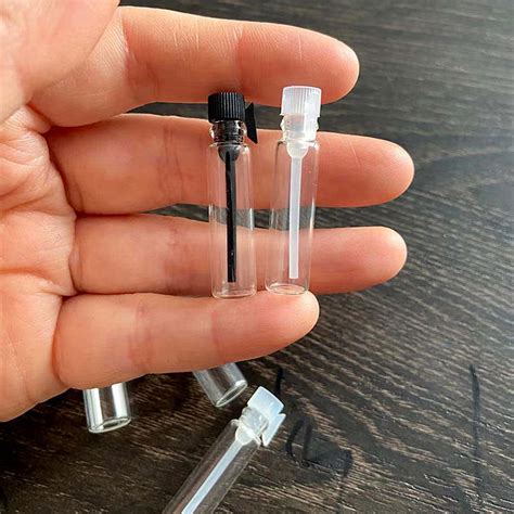 ₩126에서 유리 향수 병 1ml 2ml 3ml 에센셜 오일 빈 샘플 테스트 튜브 바이알 흰색 플라스틱 스토퍼 액체 향기 화장품