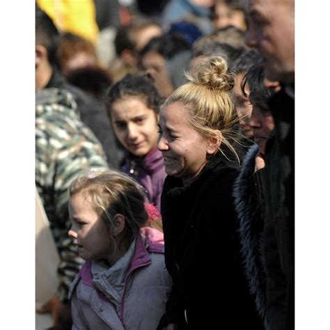 Погребаха в бял ковчег убития в Подуяне