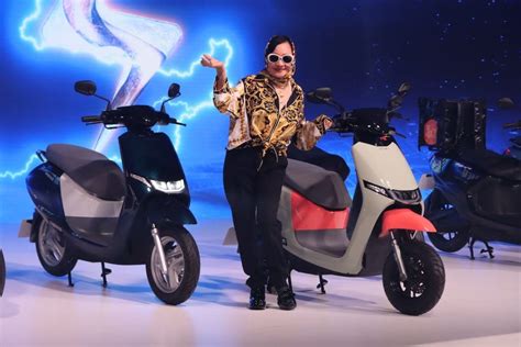 「時尚天母」比莉代言站台，kymco Ionex I One 綠牌 Air 白牌fly全新上市 Carstuff人車事 Line