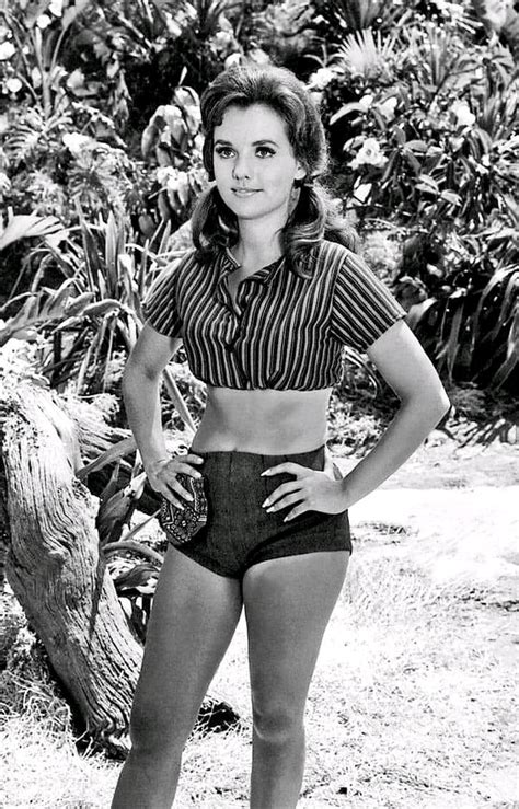 Dawn Wells Smoking