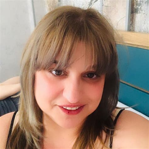 Rustavi 2 • რუსთავი 2 სიცოცხლე გაჩუქე ვერ გაგზარდე ღმერთი მაპატიებს უშენობას გოგომ