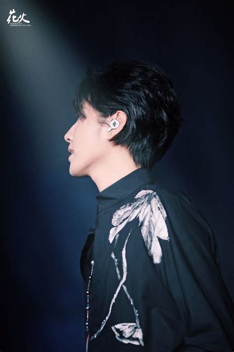 Pin By Choojuta Supatnankun On Kris Wu Yifan Kris Wu Kris Exo Kpop Guys