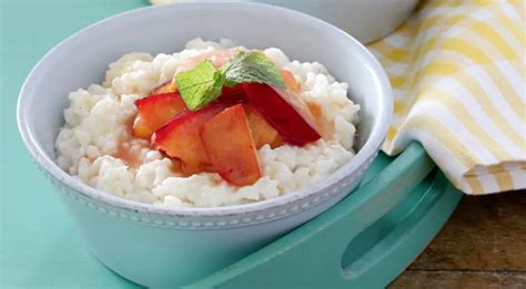 Рисовая каша с клубникой и ореховым маслом, пошаговый рецепт с фото
