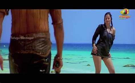 Kaveri Jha Butt Breasts Scene In Nagaram Aznude