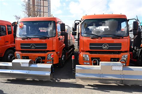 Цас цэвэрлэх давс цацах зориулалтын 33 машинтай боллоо