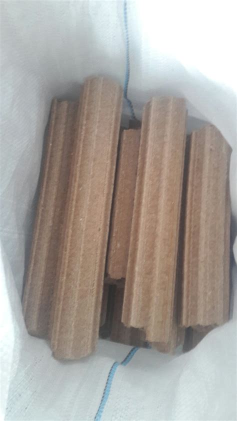 Паливні брикети Піні кей з висівки від виробника Запорізька обл ФОП Филатов Купити Брикети