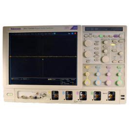 Testwall Tektronix DSA73304D 4 Ch 33 GHz Digital Signal Analyzer