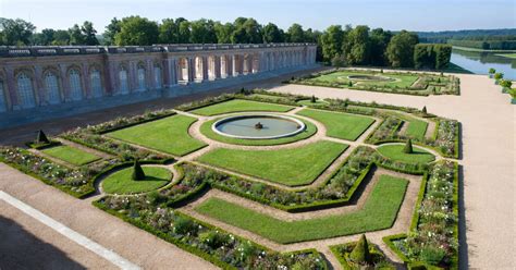 The Gardens Of The Grand Trianon Château De Versailles