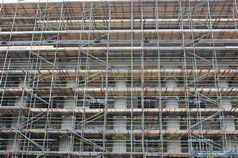 Milesisland Scaffolding Columns