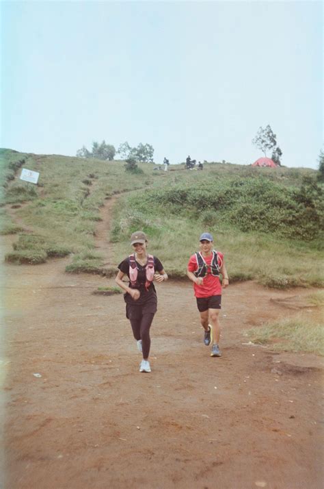 걱정 없는 건강 건강한 건강한 생활 균형 근육 기쁨 기술 단체 스포츠 달리는 달리다 되튐 라이프스타일