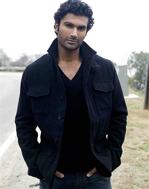 Sendhil Ramamurthy Beautiful Men Actors Gorgeous Men