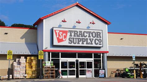 Is Tractor Supplys Exclusive Tool Brand Any Good Heres What Users Say