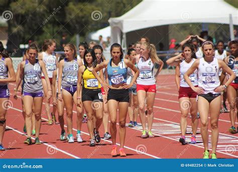 Beautiful Female Distance Runners Prepare Race Editorial Stock Image